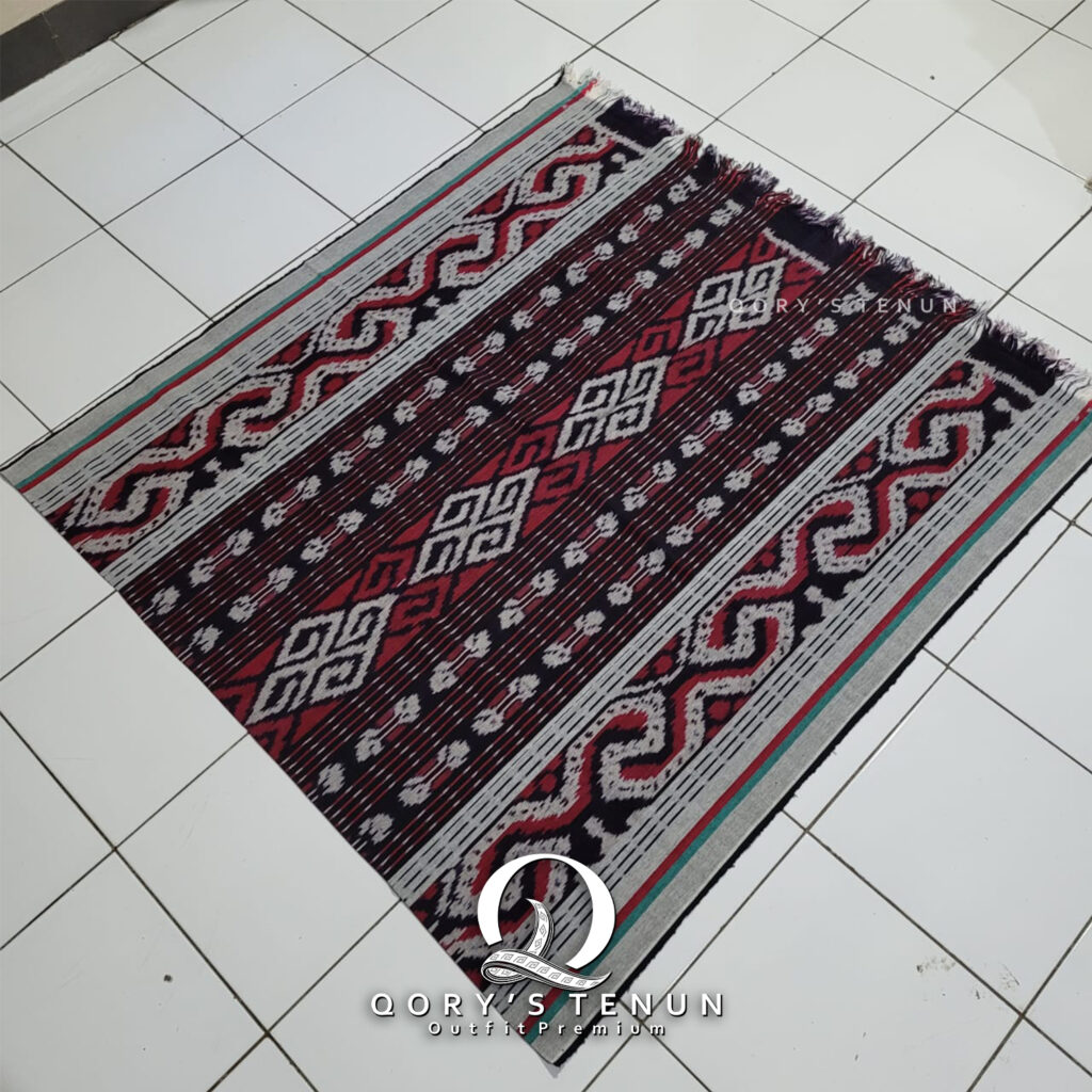 Kain Tenun Troso Motif Toraja - Qory's Tenun Troso